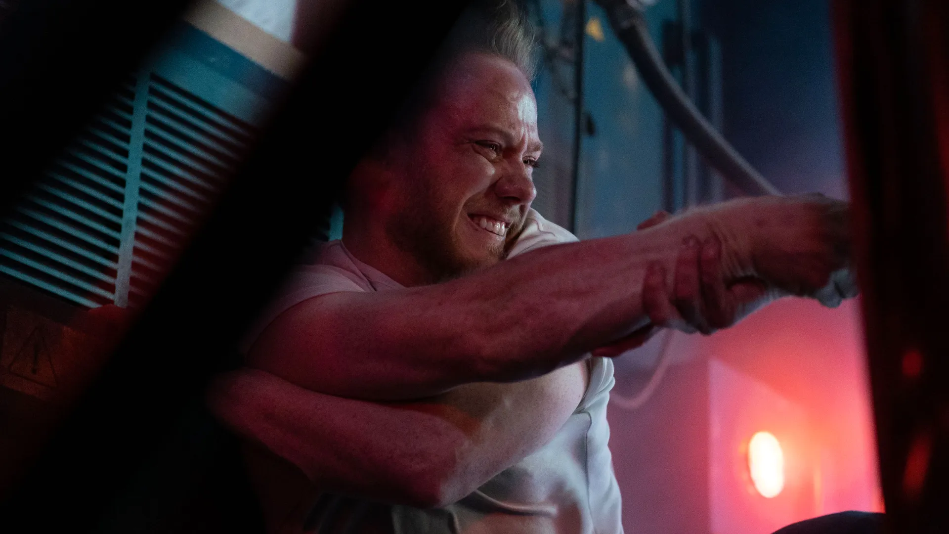 De Britse misdaadserie Nightsleeper is een enorm groot succes | KRO ...